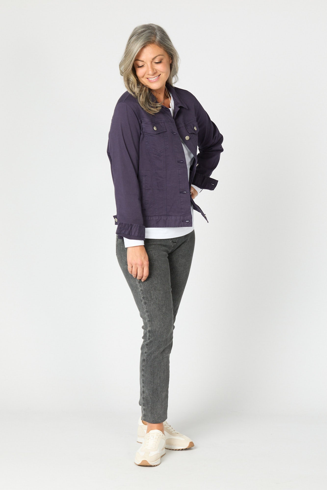 Shop Suzy Stretch Pull On Jean in Washed Black – Fella Hamilton